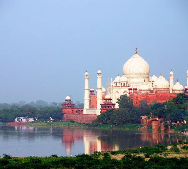 Tourist Attractions in Agra India: Best Places to Visit